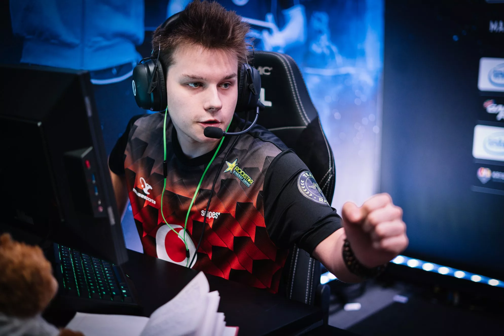 FROZEN oficjalnie dołącza do FaZe Clan! - ESPORTWAY.PL